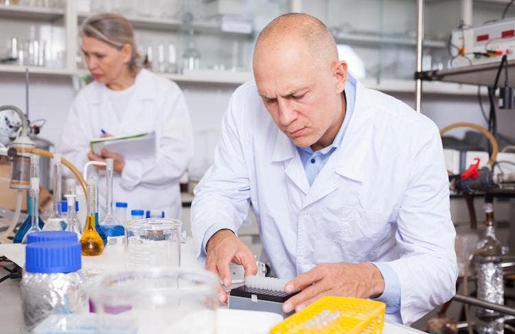 How to Become a Clinical Research Specialist? | Maryville Nursing